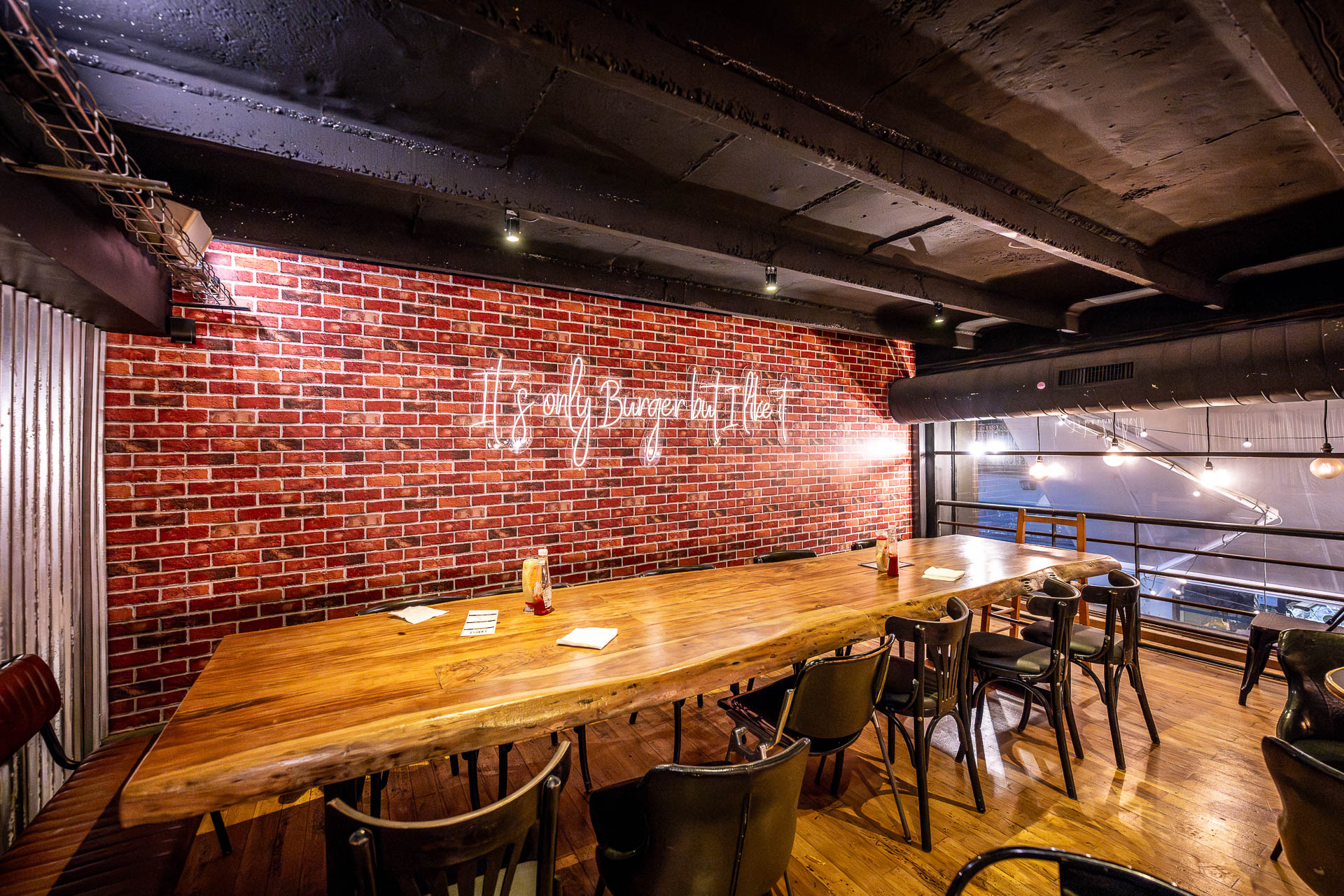 Burger'n'Co | Le Meilleur Burger Rock de Toulouse